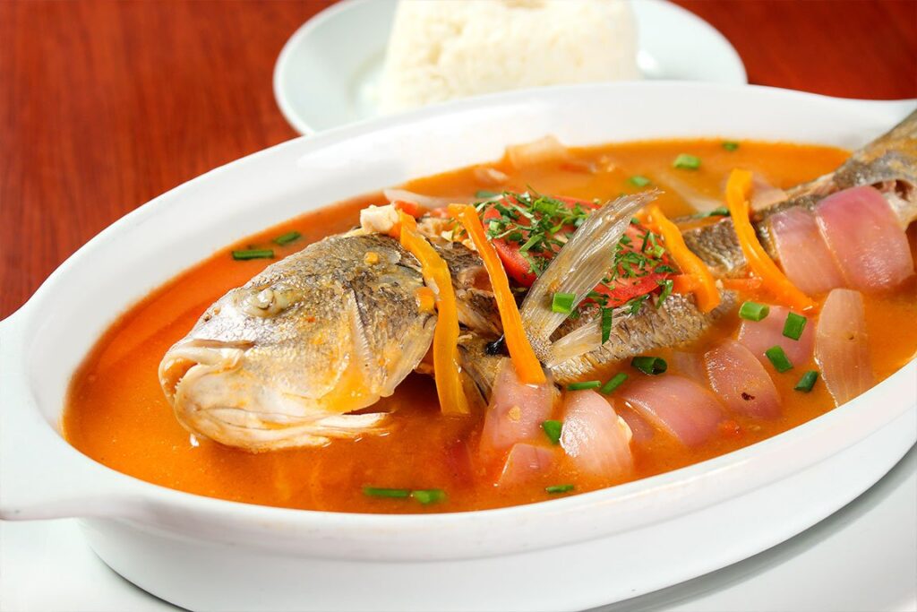 Receta cazuela de pescado: Sabor ecuatoriano en tu mesa